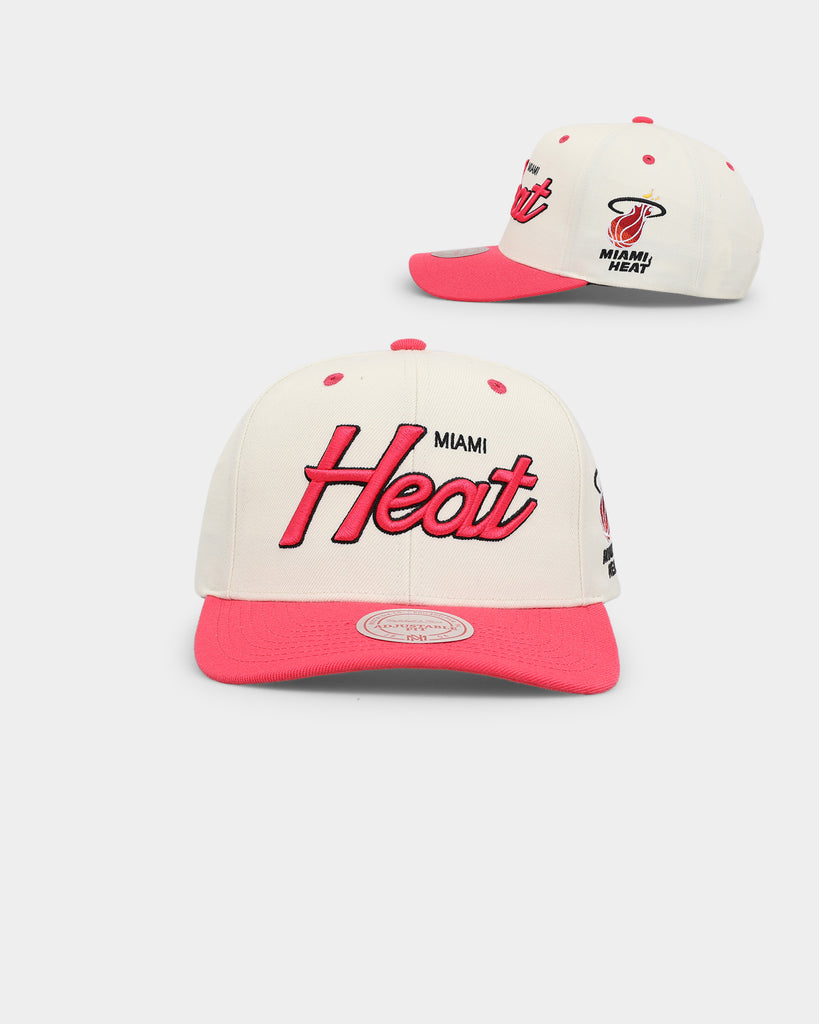 Mitchell & Ness Miami Heat Team Script OG Snapback Vintage Cream ...