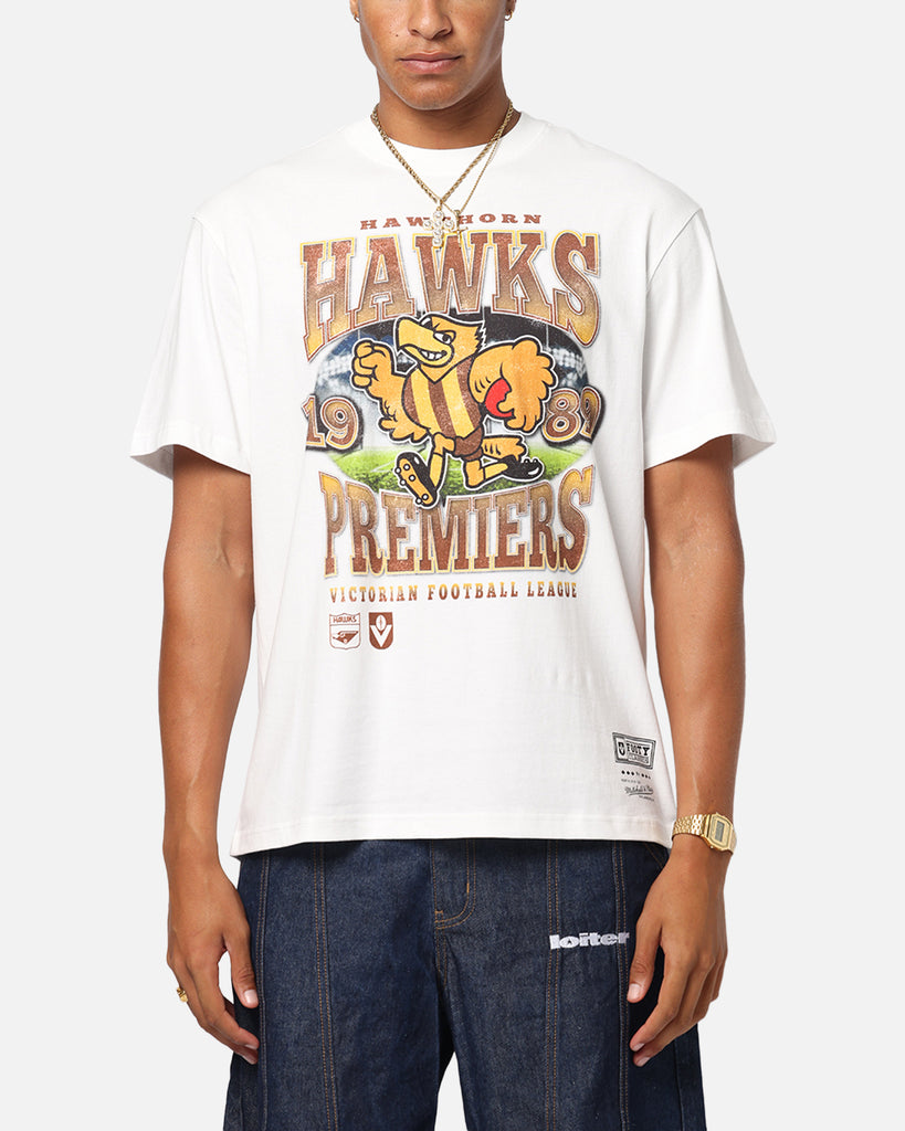 Mitchell & Ness Hawthorn Hawks Mascot T-Shirt Vintage White | Culture Kings