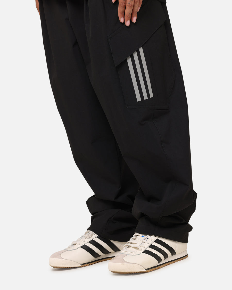 adidas x Mercedes-AMG PETRONAS Formula One F1 2025 Mechanics Joggers B ...